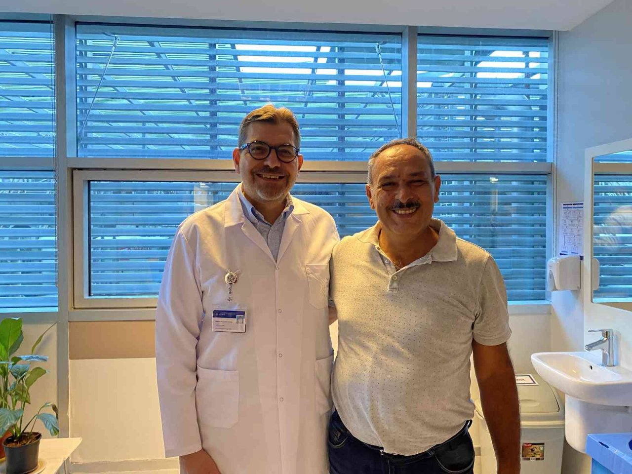 Safra yolu kanseri hastasına karaciğer nakli, Prof. Dr. Murat Dayangaç ... Safra yolu kanseri hastasına karaciğer nakli, Prof. Dr. Murat Dayangaç ...