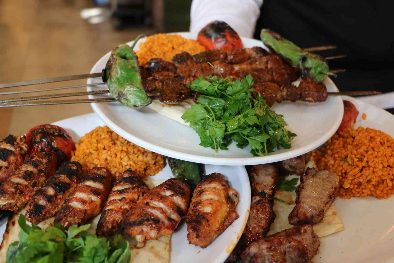 Diyarbakır’da 2022 yılında 3 bin ton tescilli ciğer kebabı tüketildi