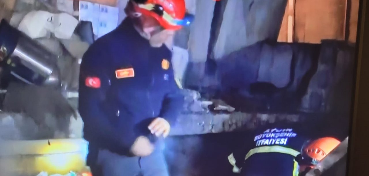 Aydın Büyükşehir Belediyesi ekipleri, Hatay depremlerinin ardından ... Aydın Büyükşehir Belediyesi ekipleri, Hatay depremlerinin ardından ...