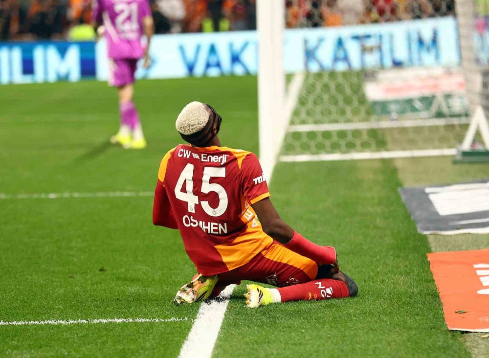 Galatasaray şampiyonluğunu ilan etti